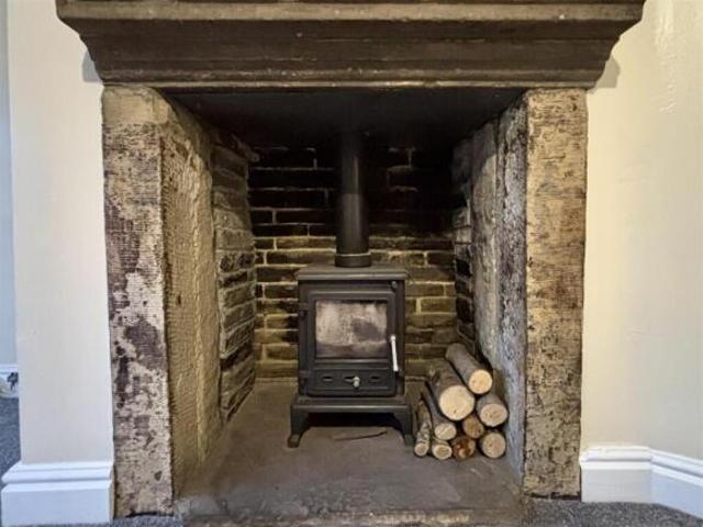 2 bedroom cottage for sale in Back Field, Thornton, Bradford, BD13