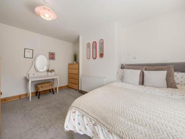 2 bedroom cottage for sale in Beck Hill, Buttershaw, BD6
