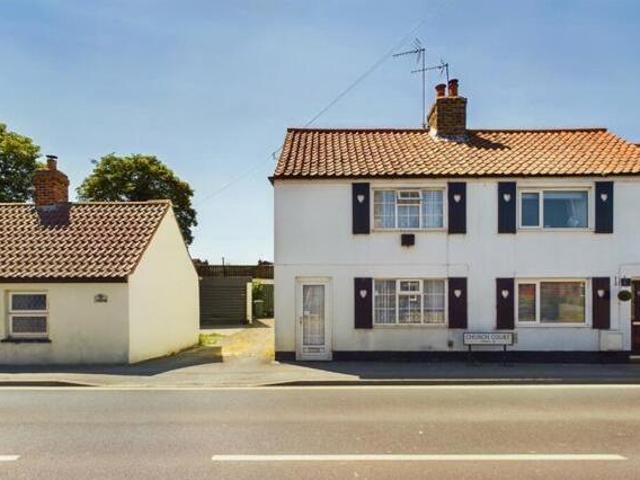 2 Bedroom Cottage For Sale In Beeford