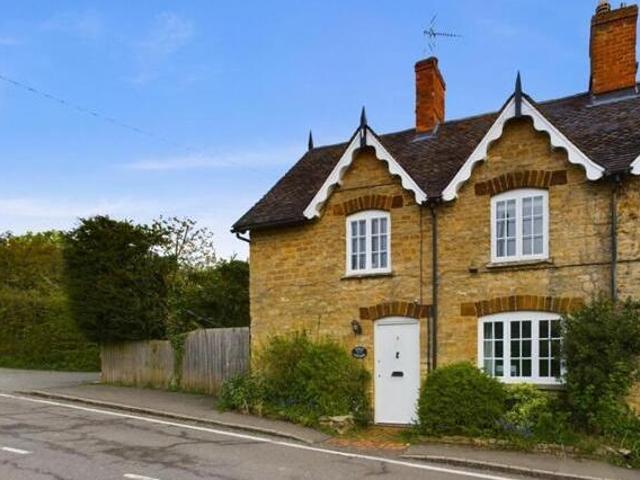 2 Bedroom Cottage For Sale In Blakesley Hill, Greens Norton