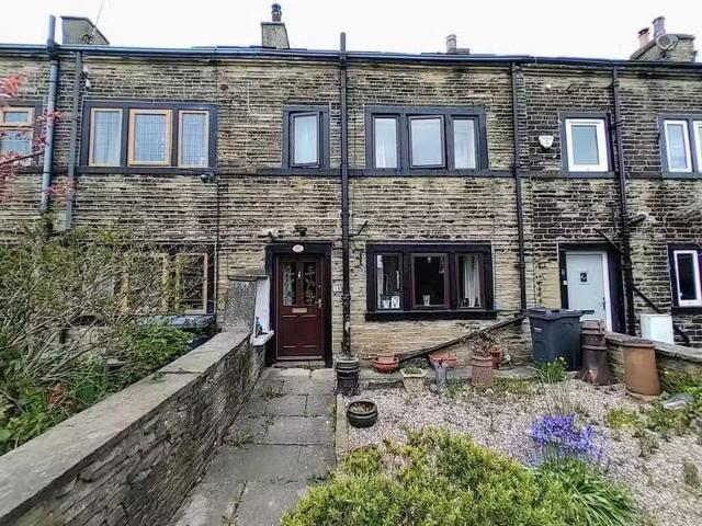 2 bedroom cottage for sale in Brook Lane, Clayton, BD14