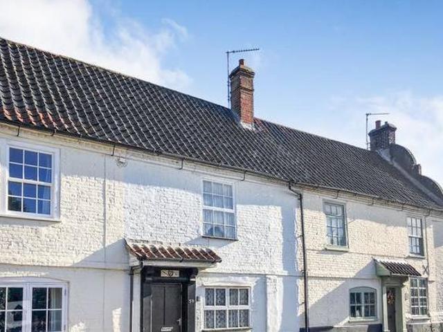 2 bedroom cottage for sale in Buxton NR10 NR10