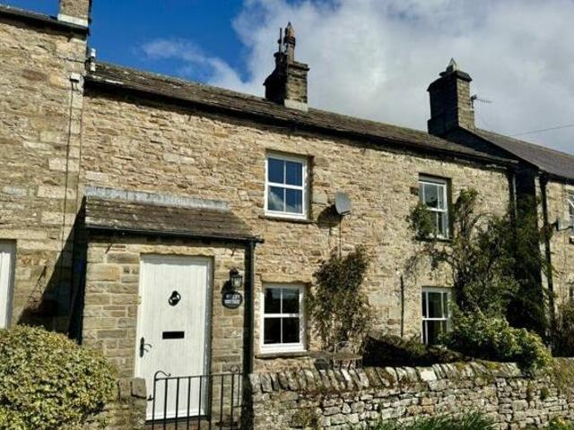 2 Bedroom Cottage For Sale In Castle Bolton