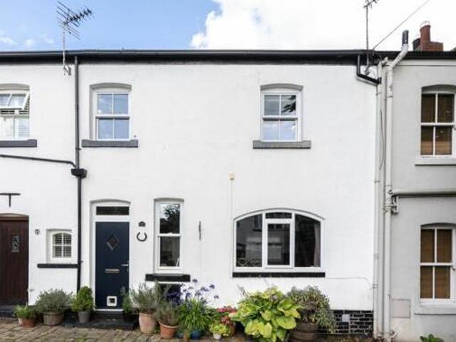 2 Bedroom Cottage For Sale In Chapel Allerton
