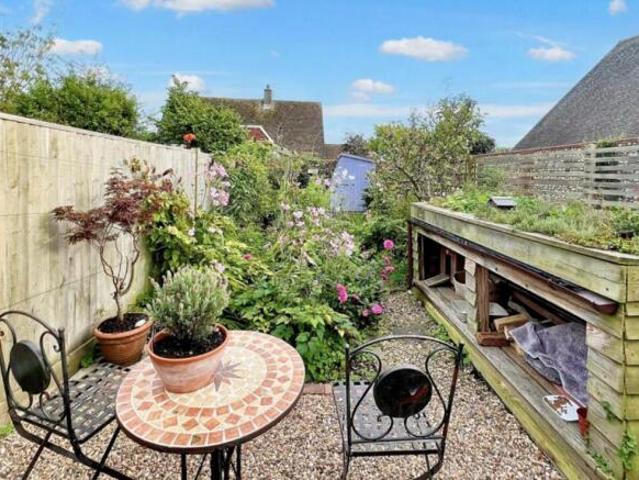 2 bedroom cottage for sale in Church Street, Willingdon, BN22