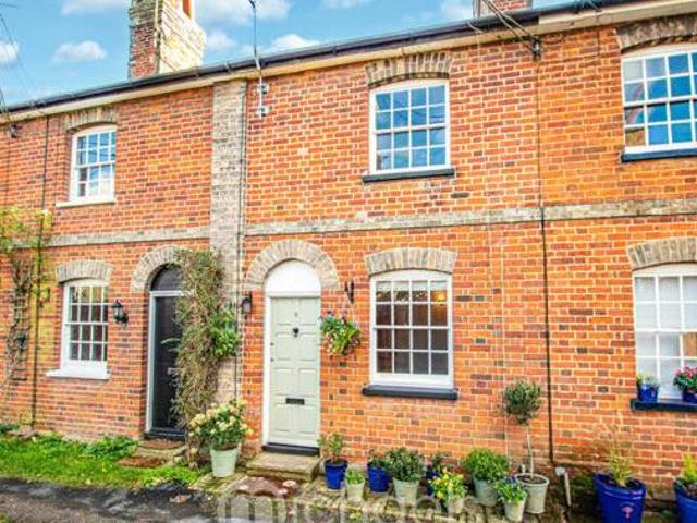 2 Bedroom Cottage For Sale In Coggeshall, Colchester