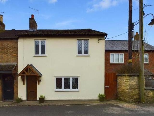 2 Bedroom Cottage For Sale In Deanshanger