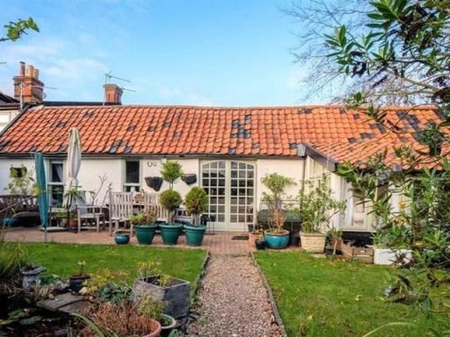 2 bedroom cottage for sale in East Harling NR16