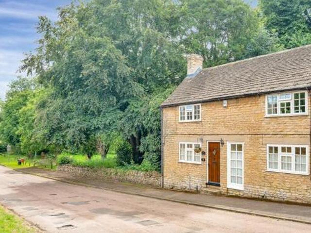 2 Bedroom Cottage For Sale In Easton On The Hill, Stamford