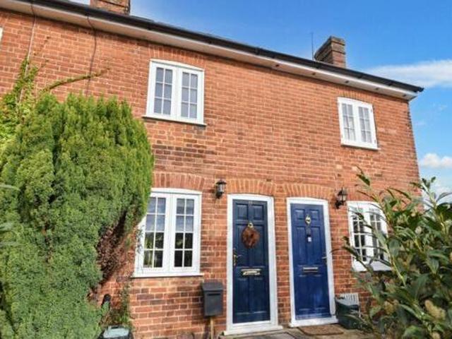 2 Bedroom Cottage For Sale In Farnham, Surrey