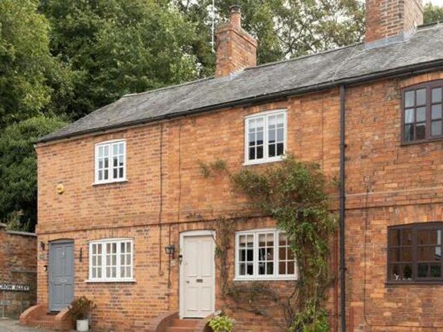2 Bedroom Cottage For Sale In Hallaton