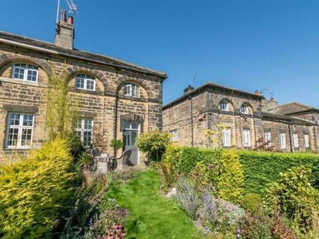 2 Bedroom Cottage For Sale In Harewood