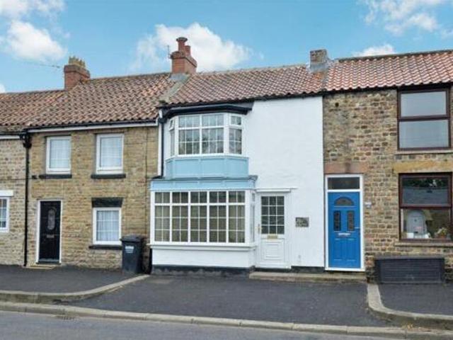 2 Bedroom Cottage For Sale In High Street