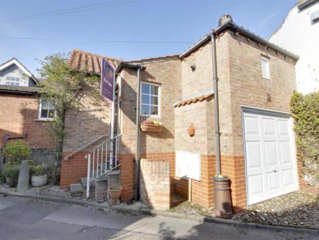 2 bedroom cottage for sale in Hogg Lane, Kirk Ella, HU10