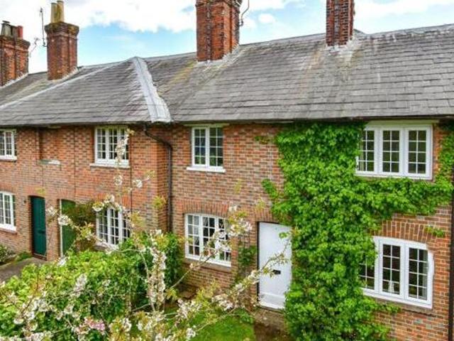 2 Bedroom Cottage For Sale In Hothfield, Ashford
