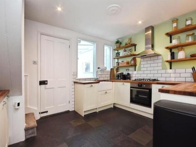 2 bedroom cottage for sale in Kavanaghs Terrace, Brentwood, CM14