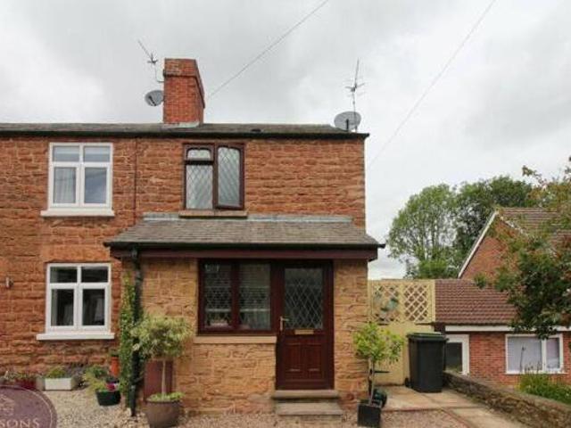 2 Bedroom Cottage For Sale In Kimberley, Nottingham