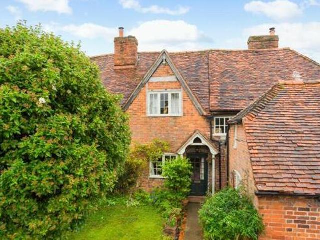 2 Bedroom Cottage For Sale In Kintbury, Berkshire