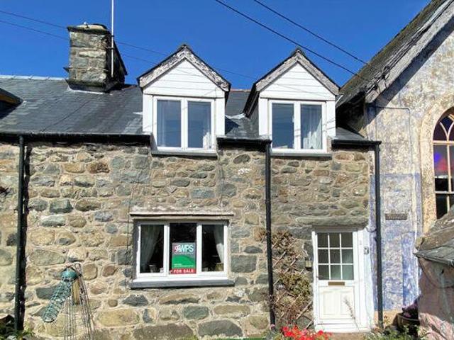 2 Bedroom Cottage For Sale In Llwyngwril, Merionethshire