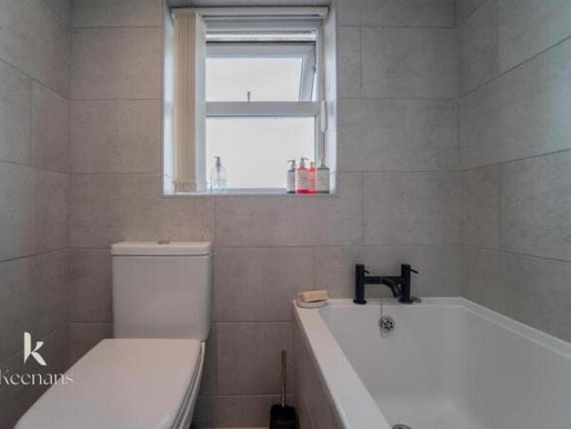 2 bedroom cottage for sale in Manchester Road, Westhoughton, Bolton, BL5
