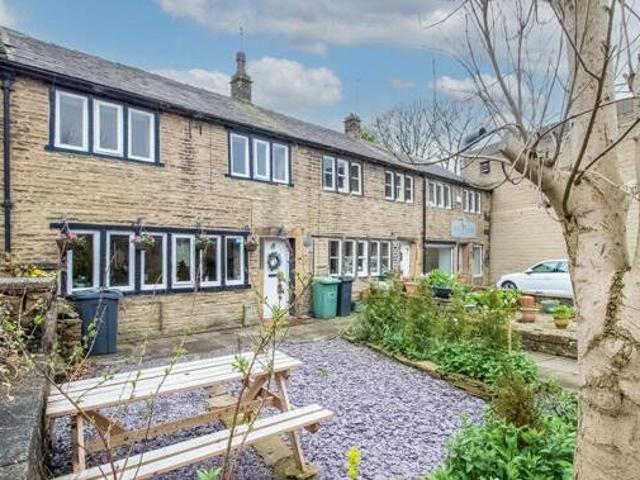 2 Bedroom Cottage For Sale In Meltham