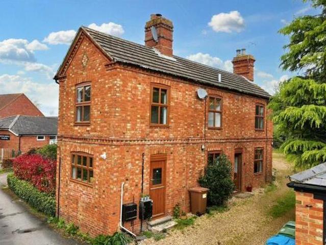 2 Bedroom Cottage For Sale In Newton Longville