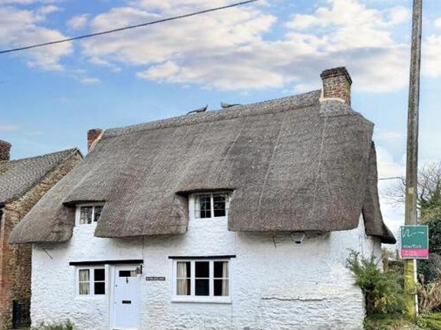 2 Bedroom Cottage For Sale In Oxfordshire