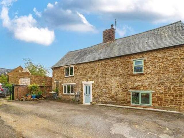 2 Bedroom Cottage For Sale In Oxfordshire
