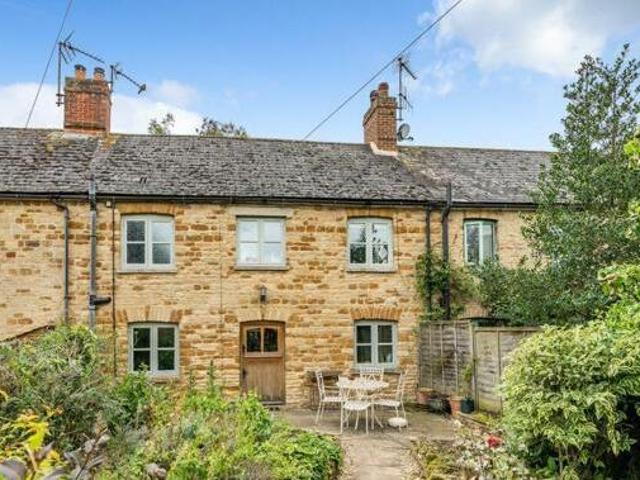 2 Bedroom Cottage For Sale In Oxfordshire