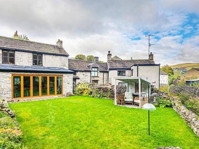 2 bedroom cottage for sale in Peak Cavern Walk Castleton Hope Valley S33