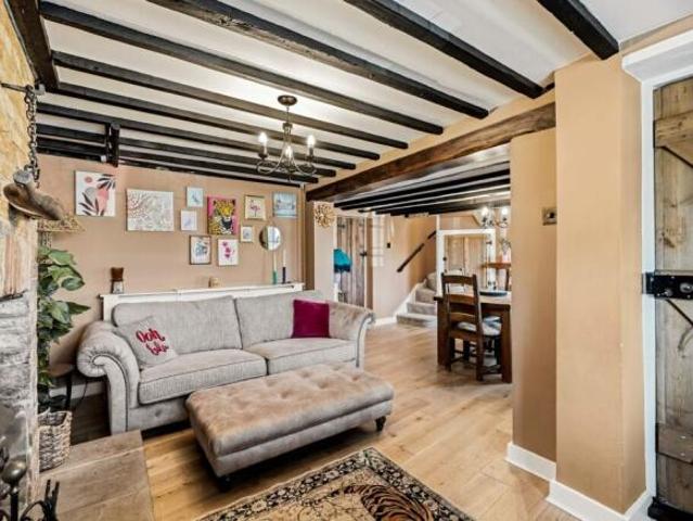 2 bedroom cottage for sale in Peene, Folkestone, CT18