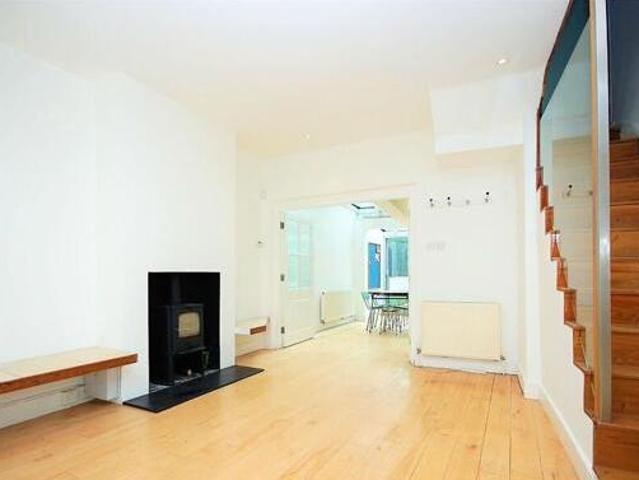 2 Bedroom Cottage For Sale In Queens Park, London