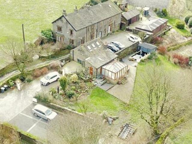 2 Bedroom Cottage For Sale In Queensbury