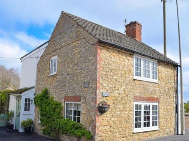 2 Bedroom Cottage For Sale In Scawby
