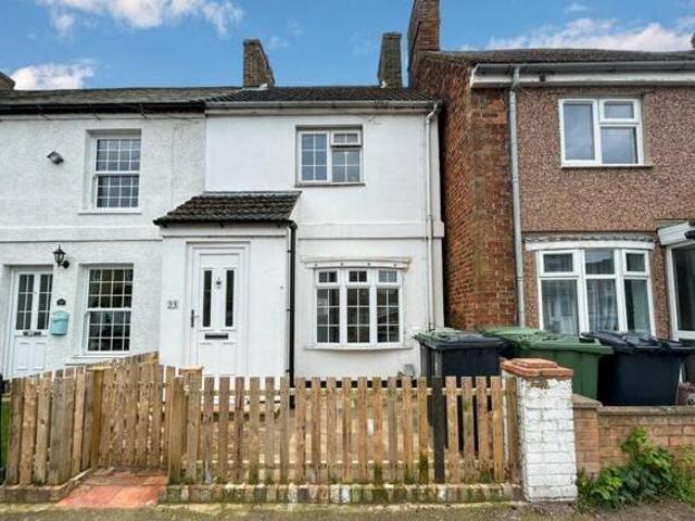 2 Bedroom Cottage For Sale In Sandy