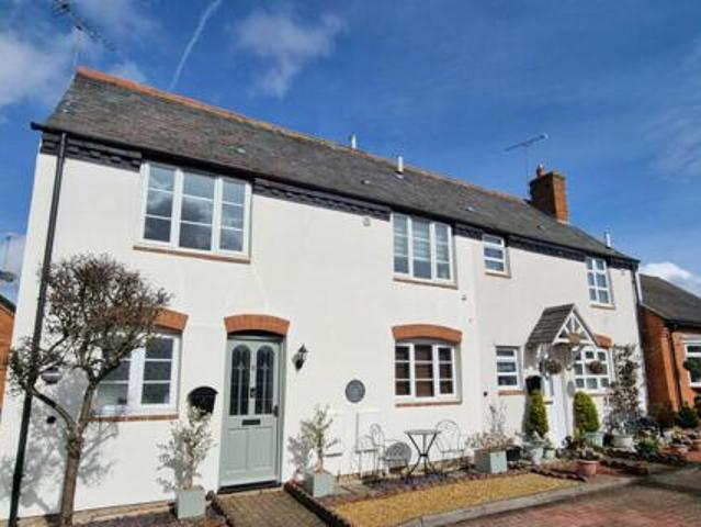 2 Bedroom Cottage For Sale In Southam