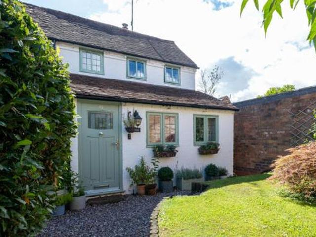2 Bedroom Cottage For Sale In Snitterfield
