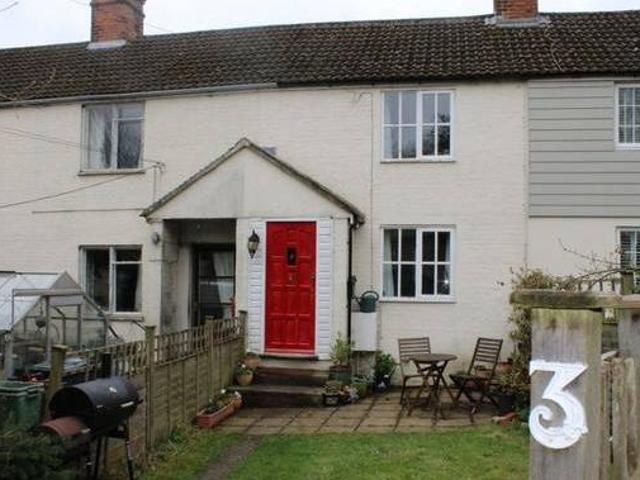 2 bedroom cottage for sale in Spring Lane Cold Ash RG18