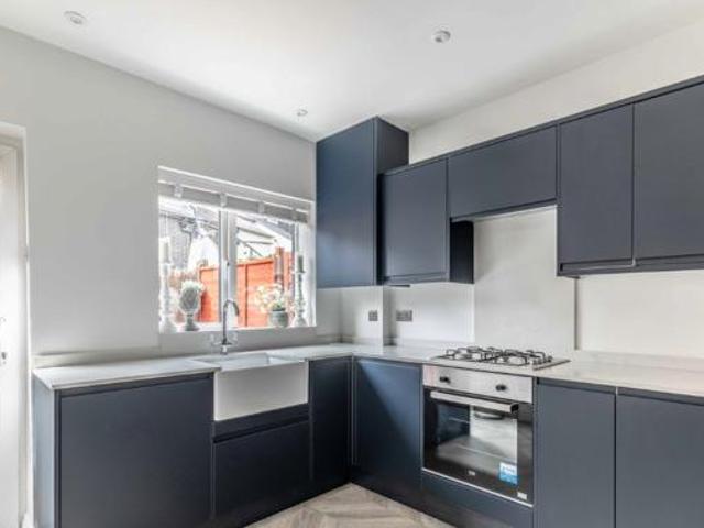 2 Bedroom Cottage For Rent In Windsor, Berkshire