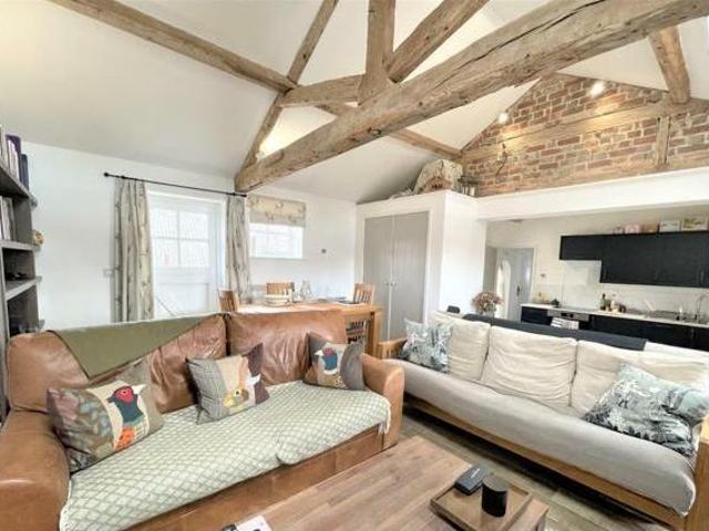 2 Bedroom Cottage For Rent In Berkshire