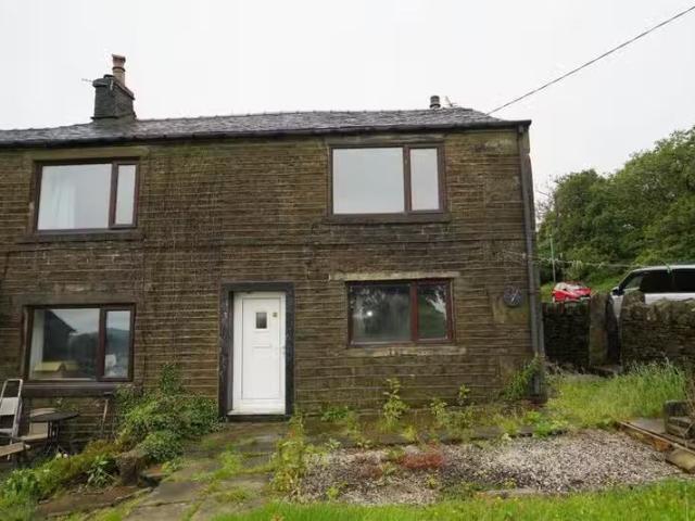 2 bedroom cottage for rent in Broadhead Road, Turton, Bolton.