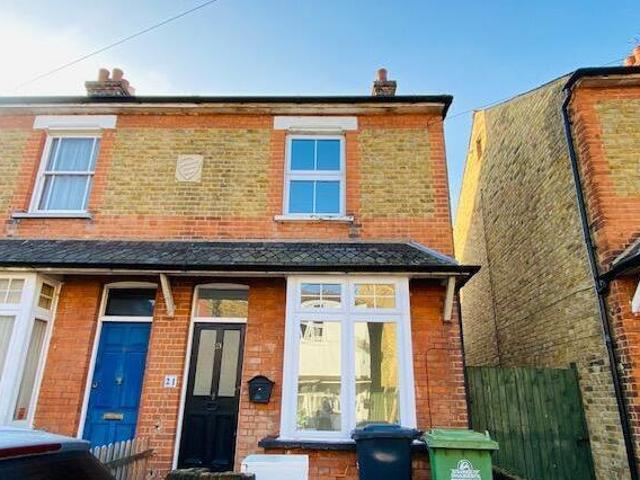 2 Bedroom Cottage For Rent In Cheshunt