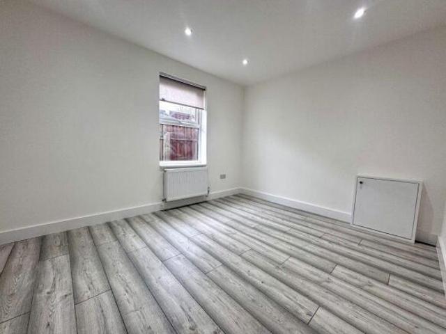 2 bedroom cottage for rent in Colham Green Road, UB8