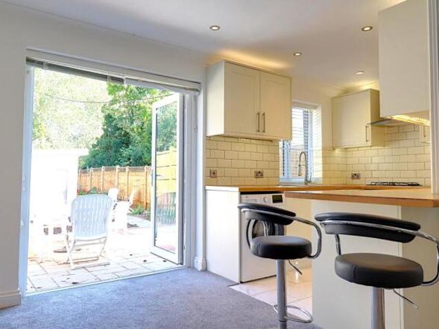 2 bedroom cottage for rent in Coxtie Green, Brentwood, CM14