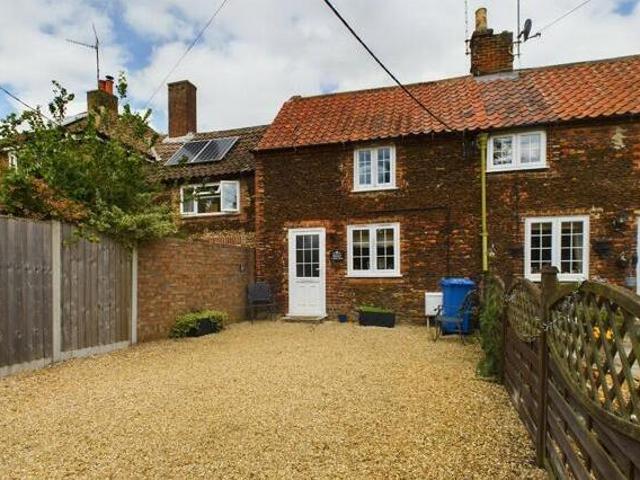 2 Bedroom Cottage For Rent In Dersingham