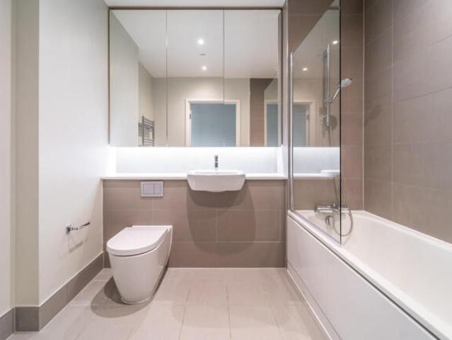2 bedroom apartment for rent in Ferry Lane, Tottenham Hale, London, N17