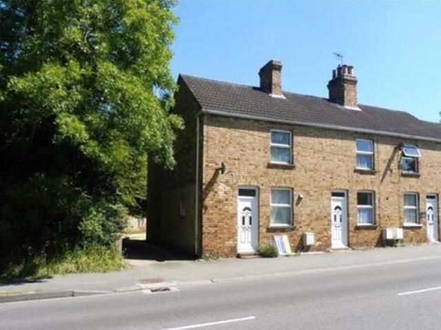 2 Bedroom Cottage For Rent In Great Casterton