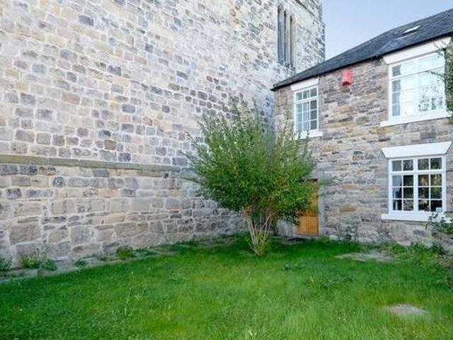 2 bedroom cottage for rent in Hallgate Hexham NE46
