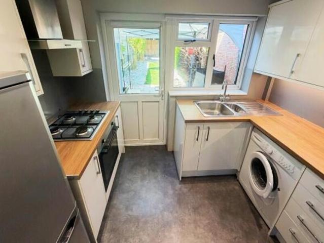 2 bedroom cottage for rent in High Path Road, Guildford, GU1