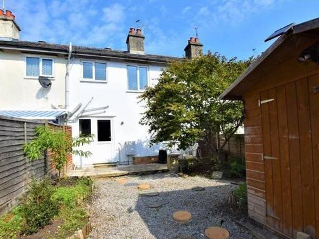 2 bedroom cottage for rent in Pinehurst Cottages Pinehurst Avenue Farnborough GU14